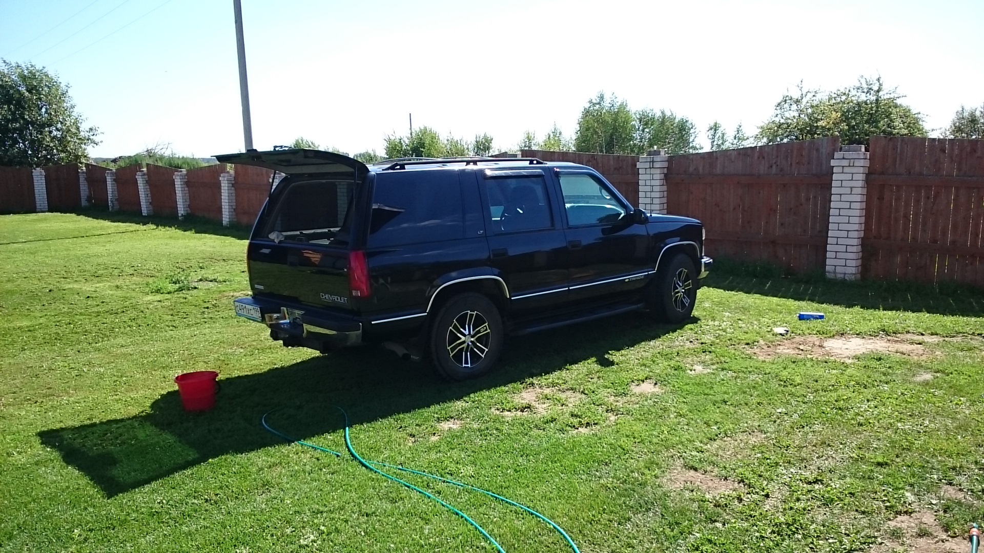 Chevrolet Tahoe (GMT400) 5.7 бензиновый 1999 | на DRIVE2