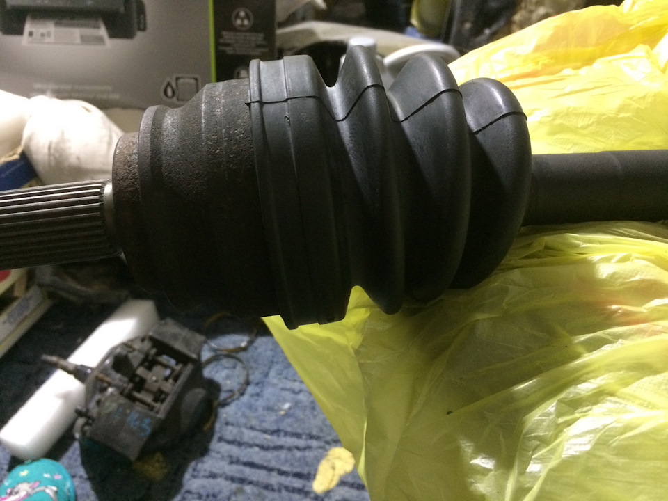 Замена пыльника и смазки на правом приводе Outlander XL 3815A068 ...