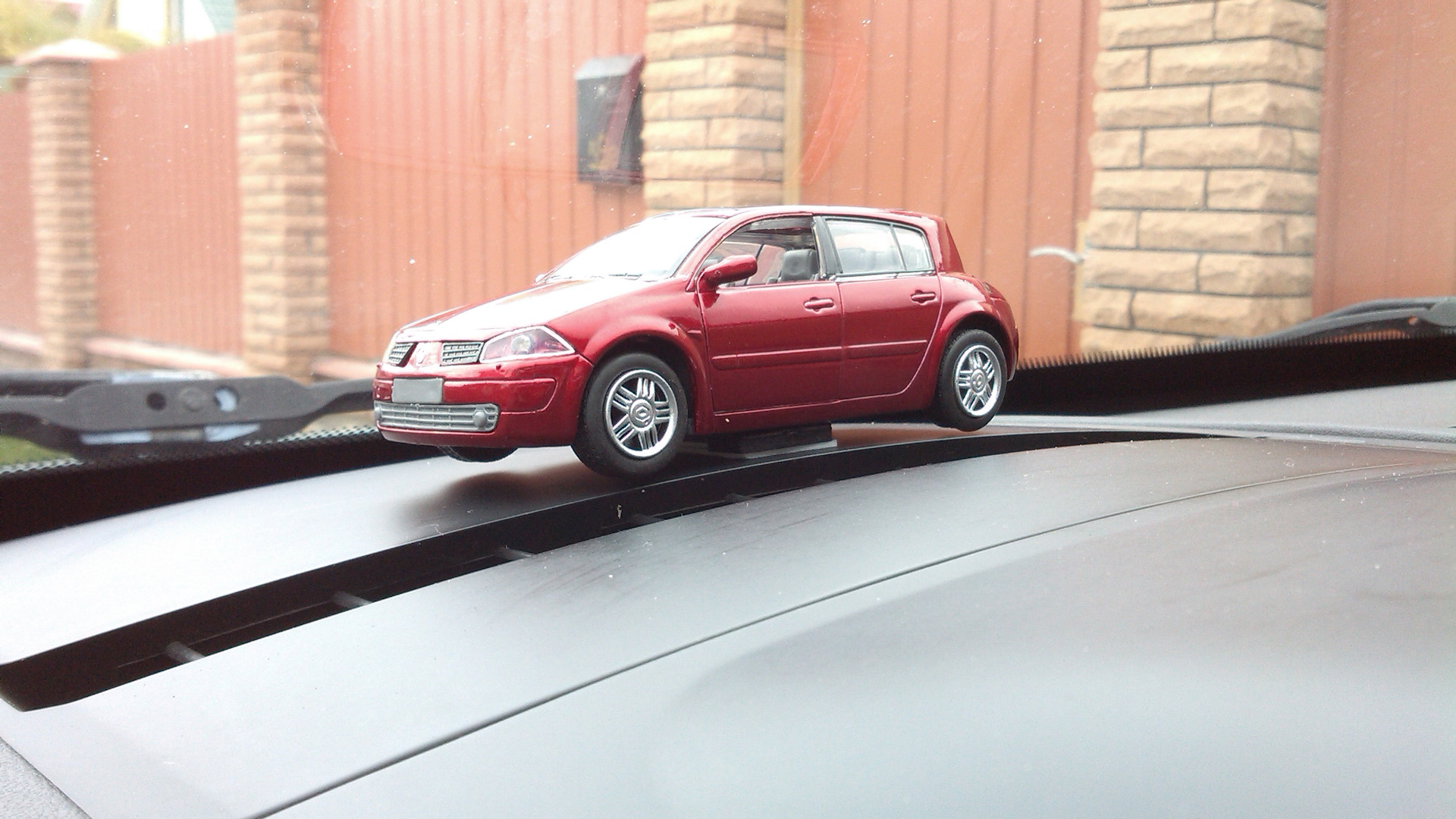 Mini Megi (модель Renoult Megane II) — Renault Megane II, 1,4 л, 2004 ...