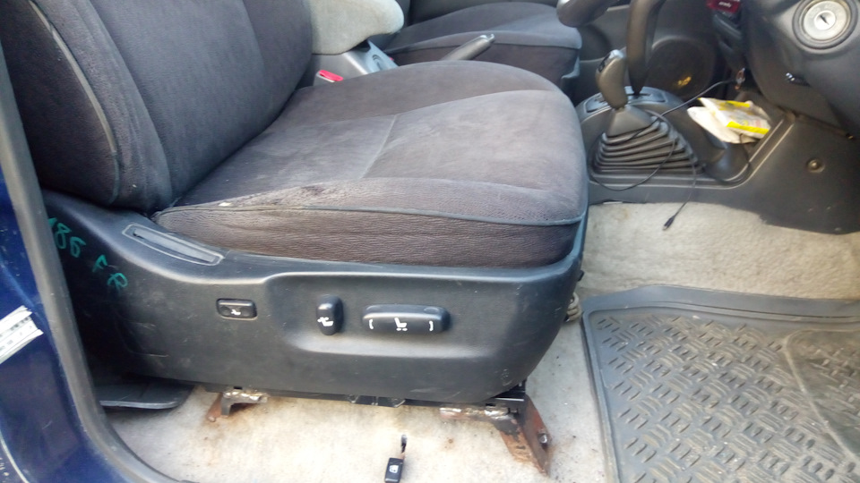 Сиденье от Crown Majesta UZS 186 — Установлено! — DRIVE2