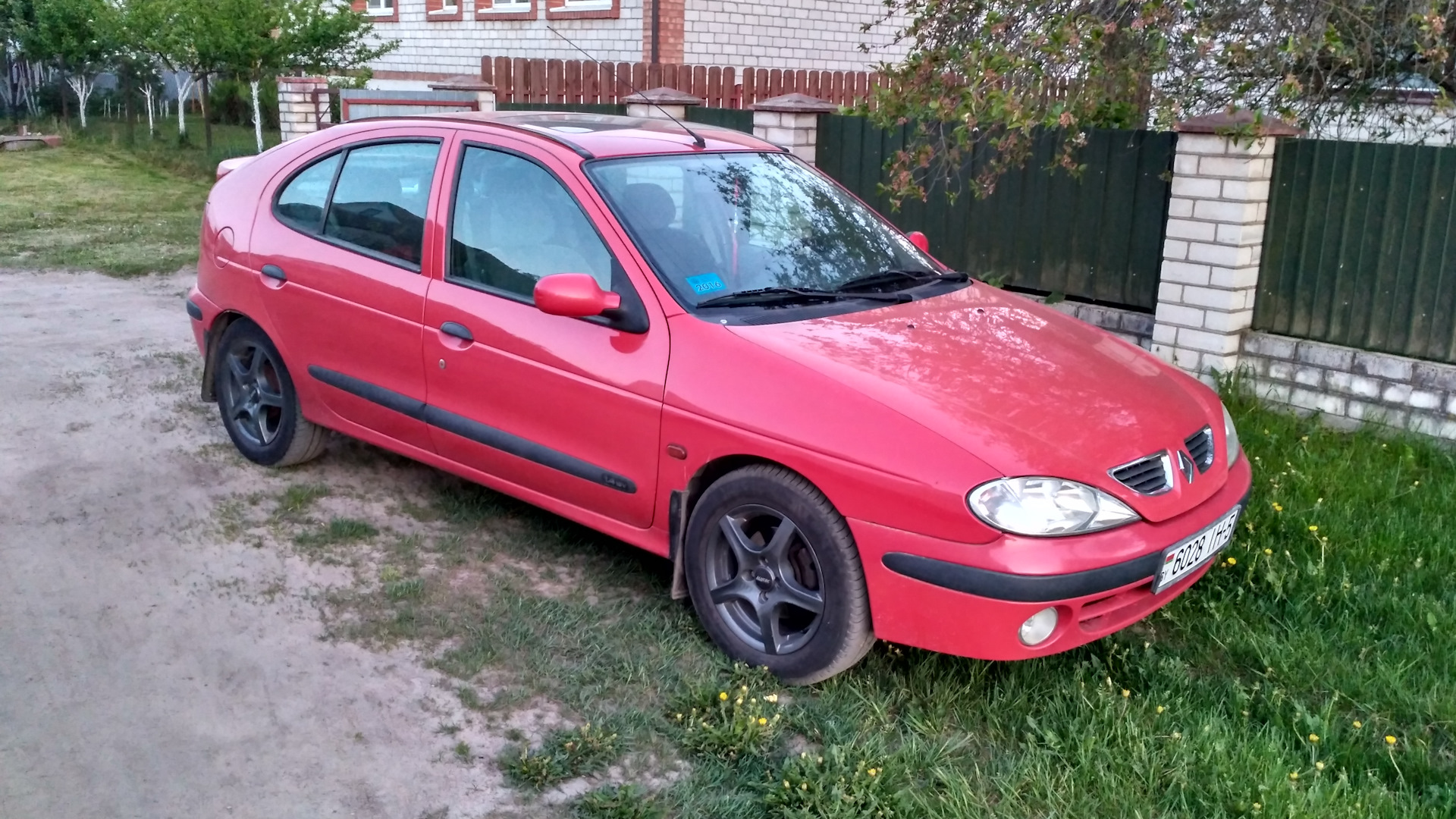 Renault Megane I 1.4 бензиновый 1999 | RED на DRIVE2