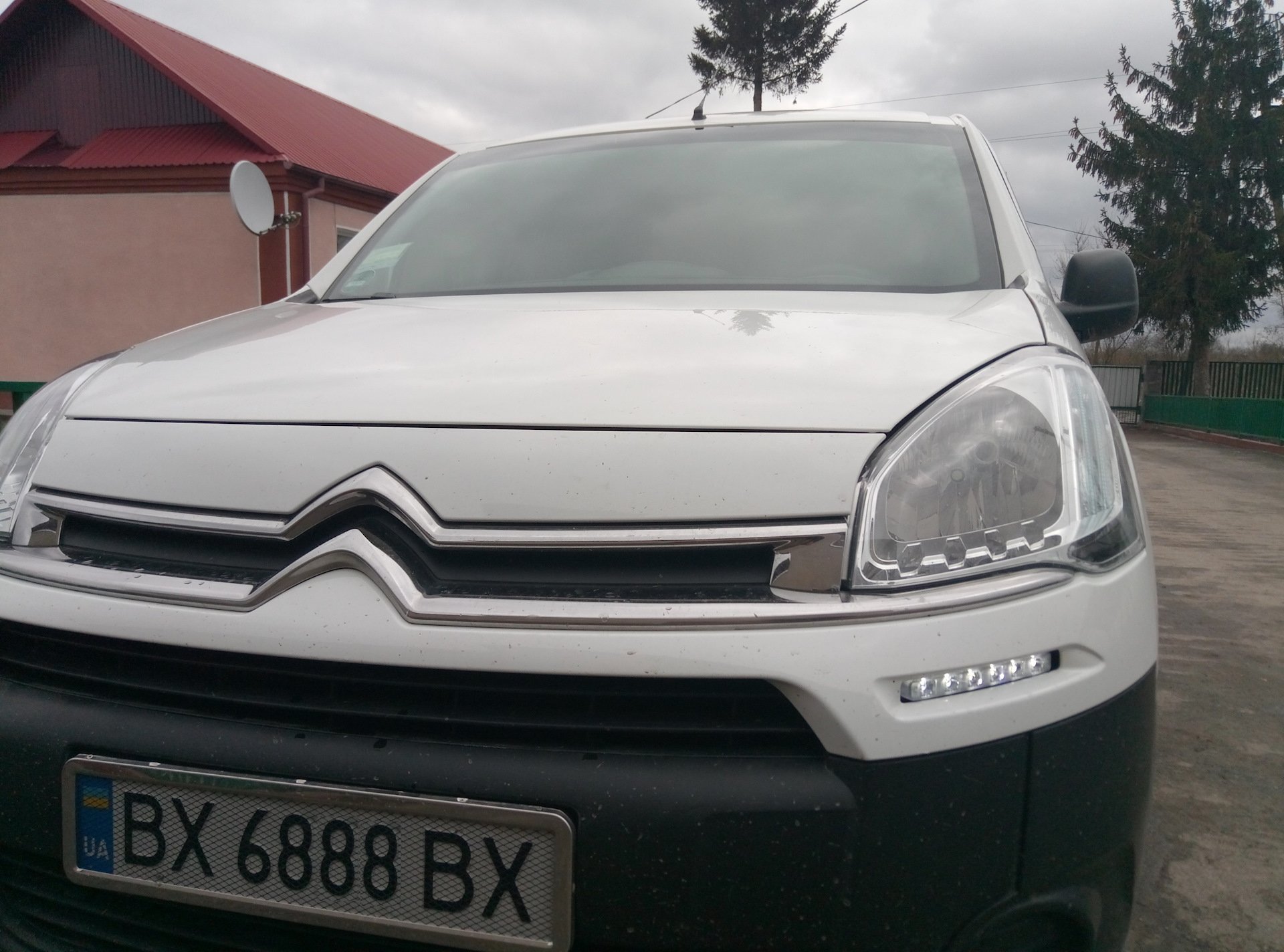 Установка DRL — Citroen Berlingo (2G), 1,6 л, 2013 года | стайлинг | DRIVE2