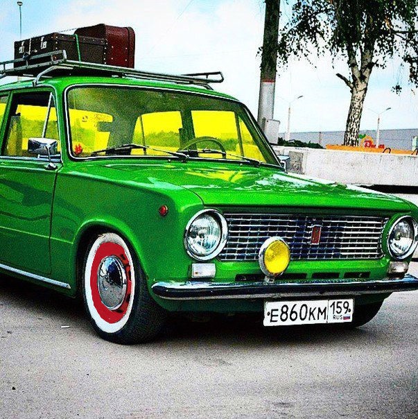 После покраски как то так) — Lada 21011, 1,5 л, 1977 года | фотография ...