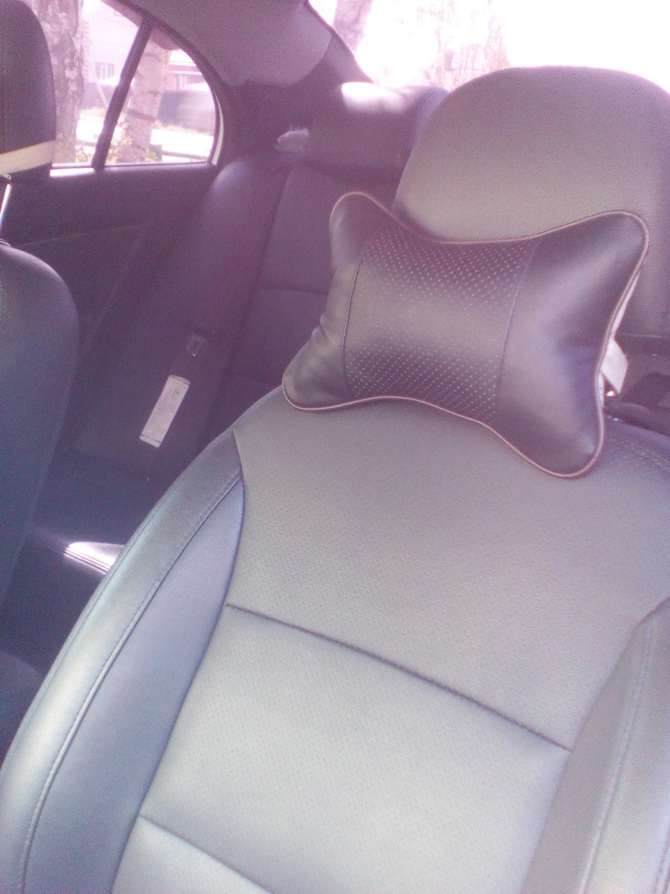 подушки на подголовники — Geely Emgrand EC7 FE-1, 1,8 л, 2014 года ...