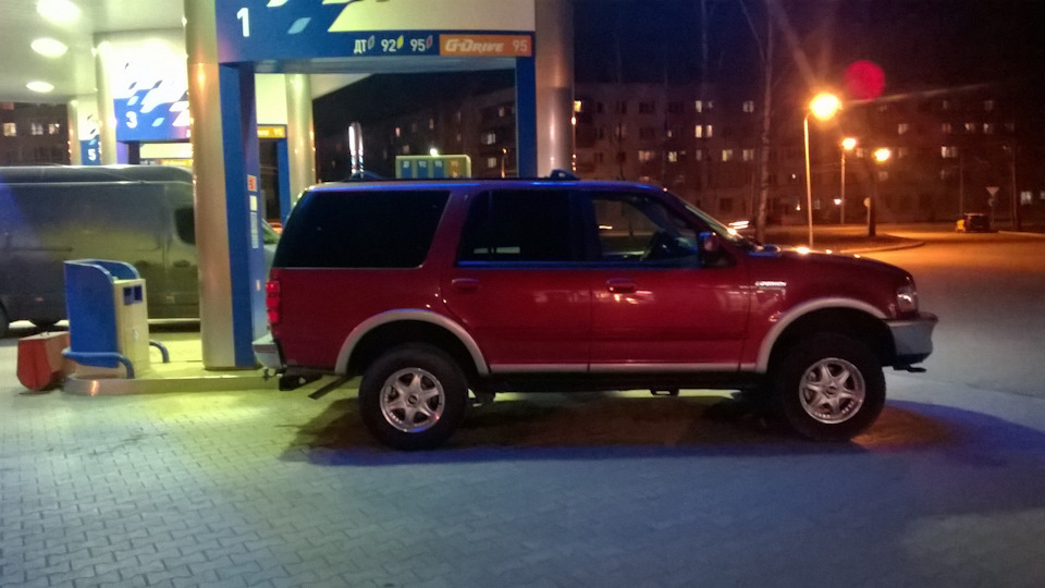 Не типичная пятница для Redneck — Ford Expedition (1G), 5,4 л, 1997 ...