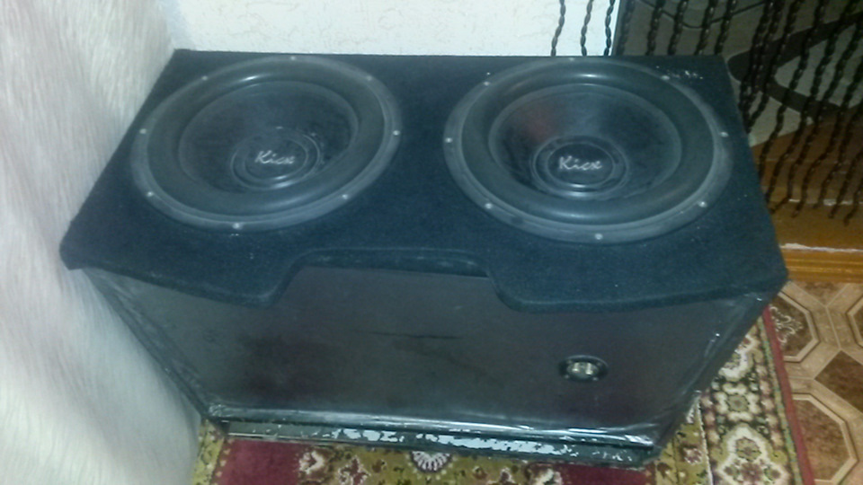 Попытка намбер ту)) срочно продаю сабвуферы kicx pro380(б/у) — Volvo 460, 1,7 л, 1996 года ...