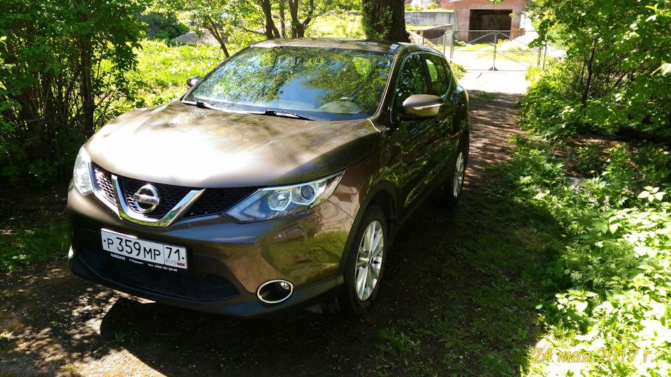 Передние амортизаторы — Nissan Qashqai (2G), 2 л, 2014 года | запчасти ...