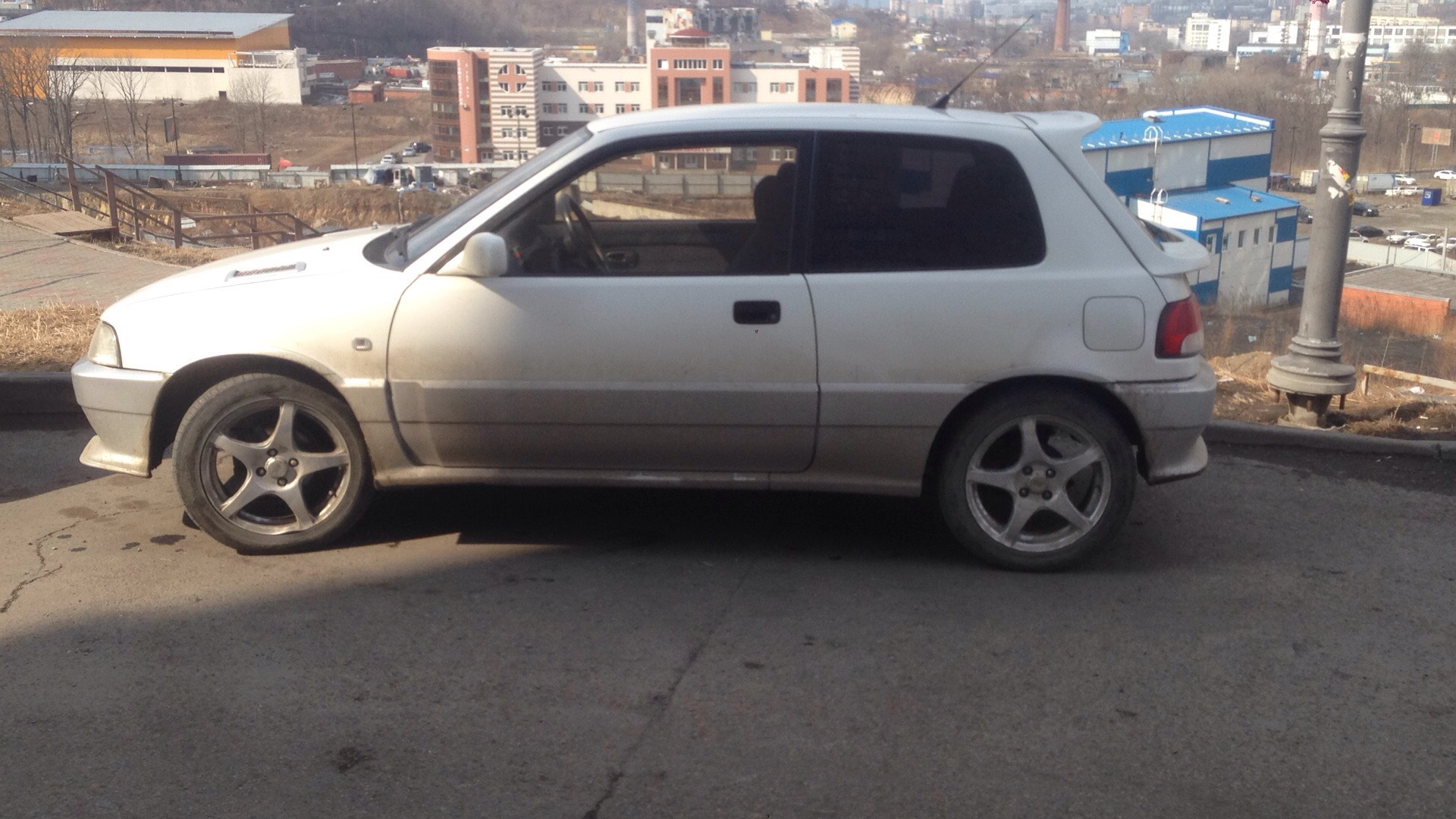 Снова переобулся) — Daihatsu Charade (G200/G210), 1,6 л, 1994 года ...