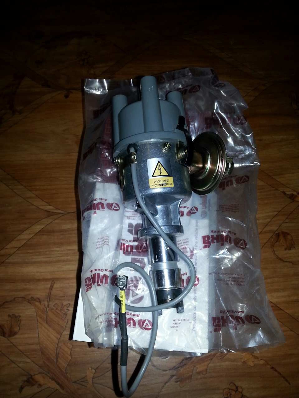 Новый распределитель зажигания. — Skoda Felicia, 1,3 л, 1997 года ...
