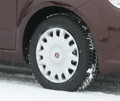 потярел колпака на диск(( — FIAT Linea, 1,4 л, 2013 года | колёсные ...