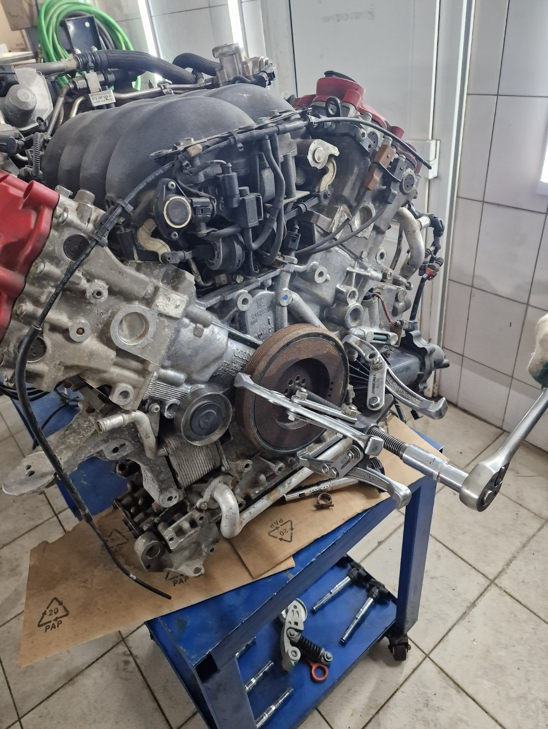 Установка двигателя ауди rs4 — Audi RS4 (B7), 4,2 л, 2007 года | визит ...