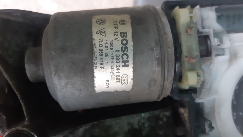 Поиск моторчика передних дворников — Volkswagen Touareg (1G), 3,2 л ...