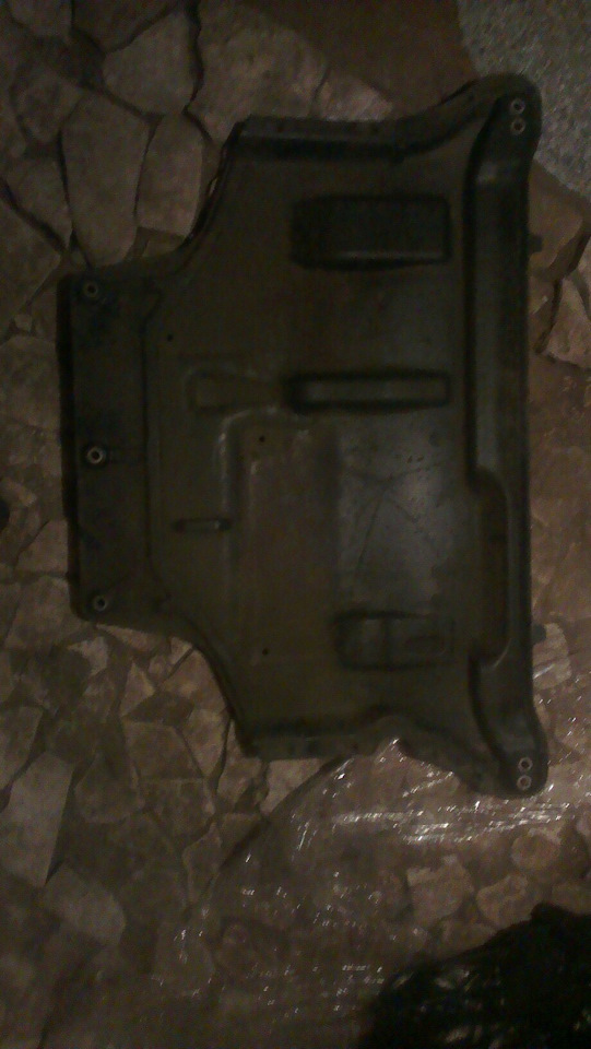 5Q0825901 Защитный брус сзади VAG | Запчасти на DRIVE2