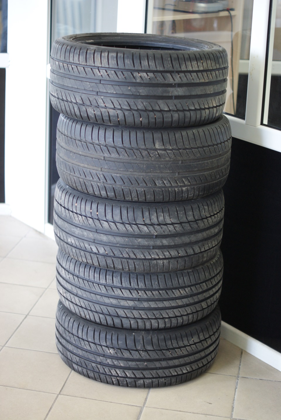 Комплект разноширокий, лето Michelin Primacy HP R17 — Mercedes-Benz C ...
