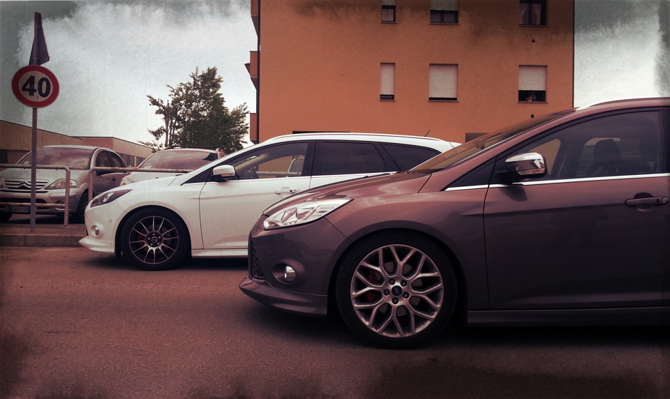 Lowered — Ford Focus Hatchback III, 2 л, 2013 года | тюнинг | DRIVE2