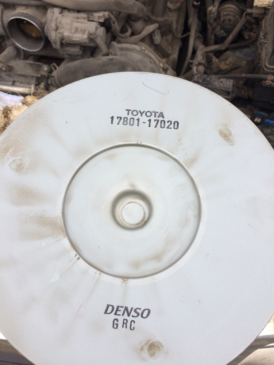 Замена воздушного фильтра — Toyota Land Cruiser 100, 4,7 л, 2000 года ...