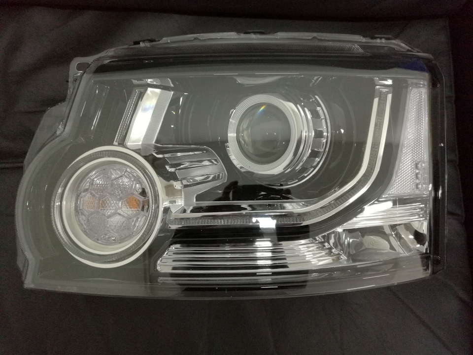 Задние фонари Land Rover Discovery 3 / 4 черные диодные, фары биксенон ...