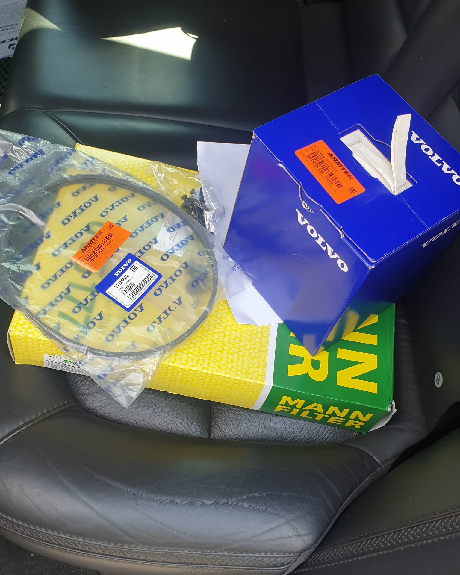 Купил комплект ремней генератора и ролик. — Volvo XC70 III, 2,4 л, 2010 ...