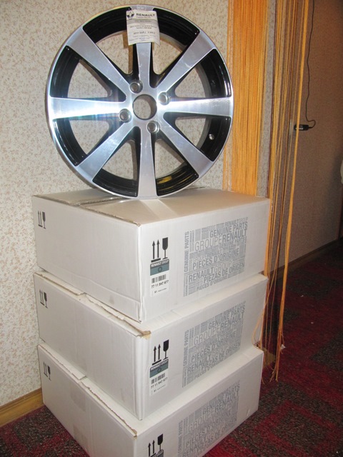 403154000R Колёсные колпаки RENAULT | Запчасти на DRIVE2