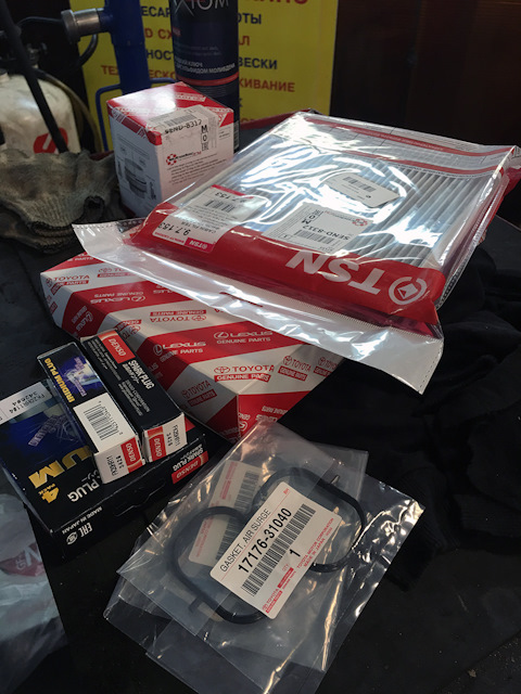 1717631040 Прокладка впускного коллектора Toyota Alphard 2008-2014 ...