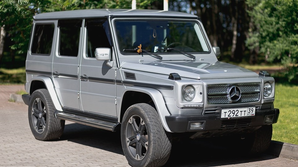 Инплантация кнопок 2013 модельного года в дверную карту(3 день) — Mercedes-Benz G-Class (W463 1G ...