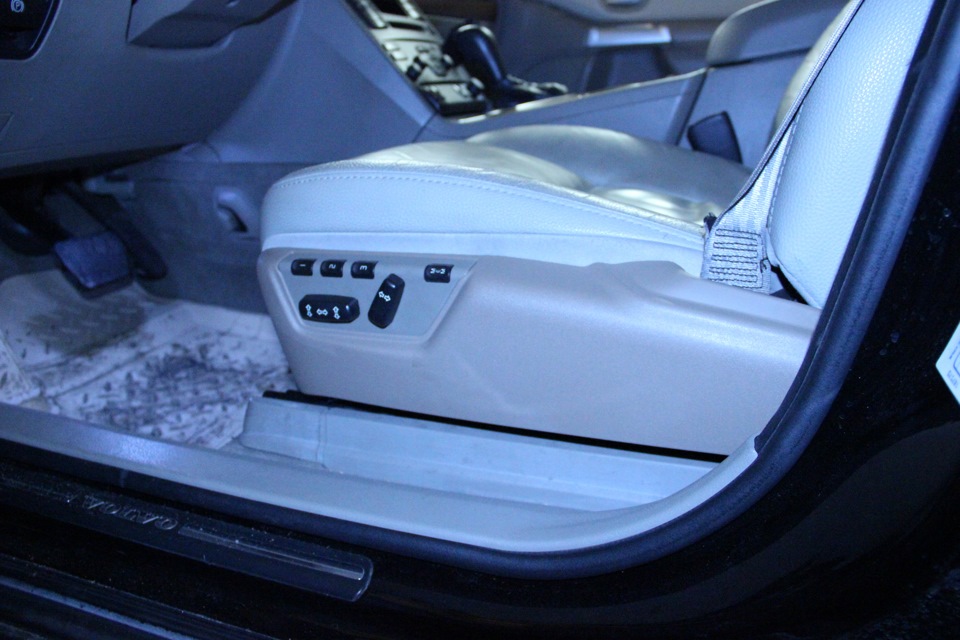 Замена ПТФ, заднего дворника, накладки вод. сиденья — Volvo XC90 (1G ...