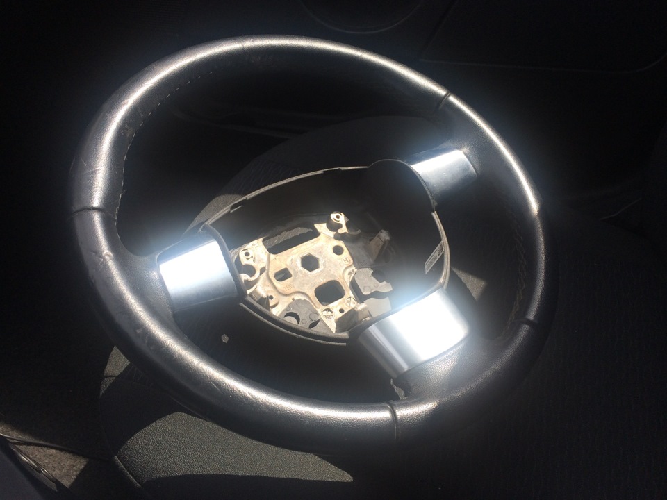 Новый руль) — Ford Fiesta (Mk V), 1,6 л, 2006 года | аксессуары | DRIVE2