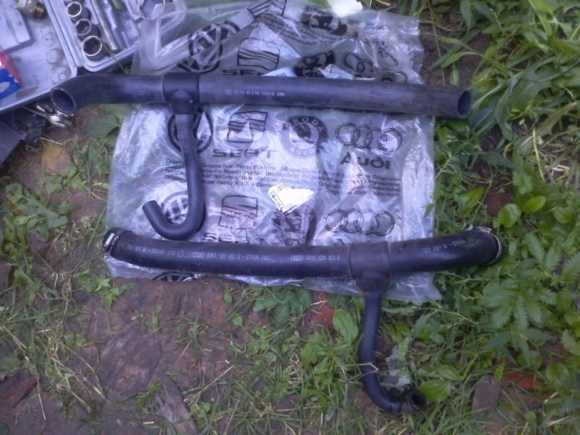 295000км замена антифриза — Audi 80 (B4), 2 л, 1994 года | своими ...