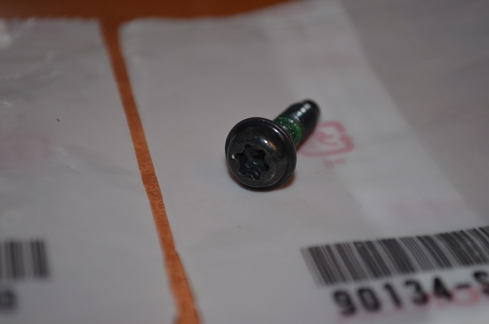 Рамка номера — Honda Odyssey (2G), 2,3 л, 2003 года | стайлинг | DRIVE2