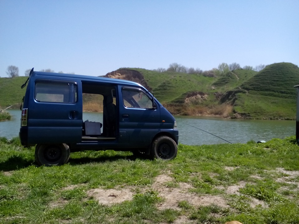 Мелкий на рыбалке — Suzuki Every (DA52), 1 л, 2005 года | просто так ...