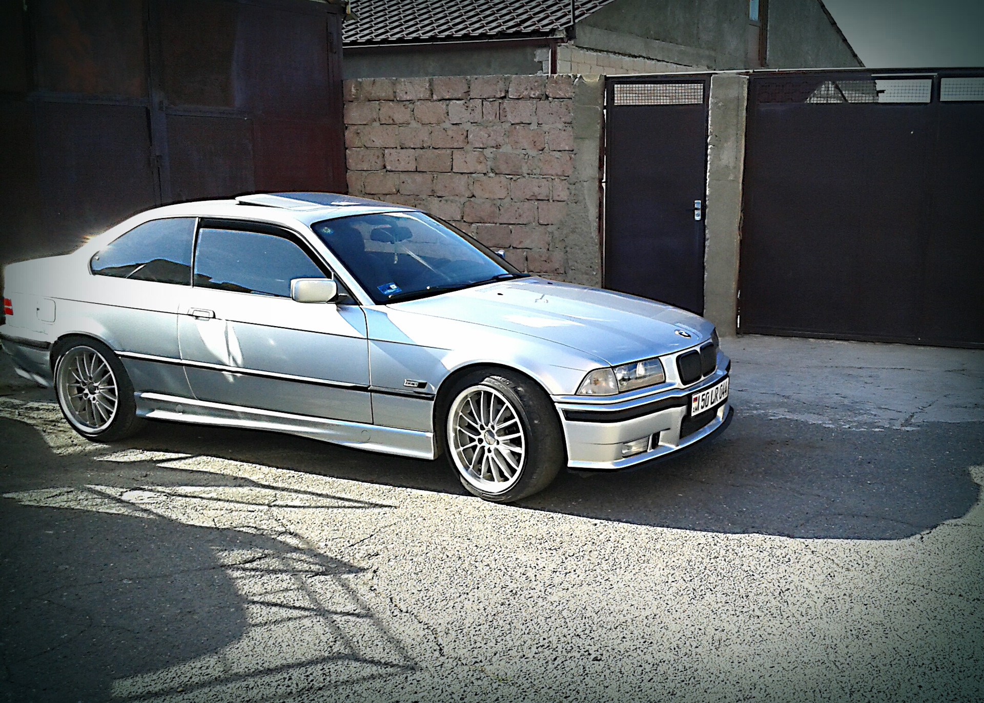 фотосессия — BMW M3 Coupe (E36), 3 л, 1998 года | фотография | DRIVE2