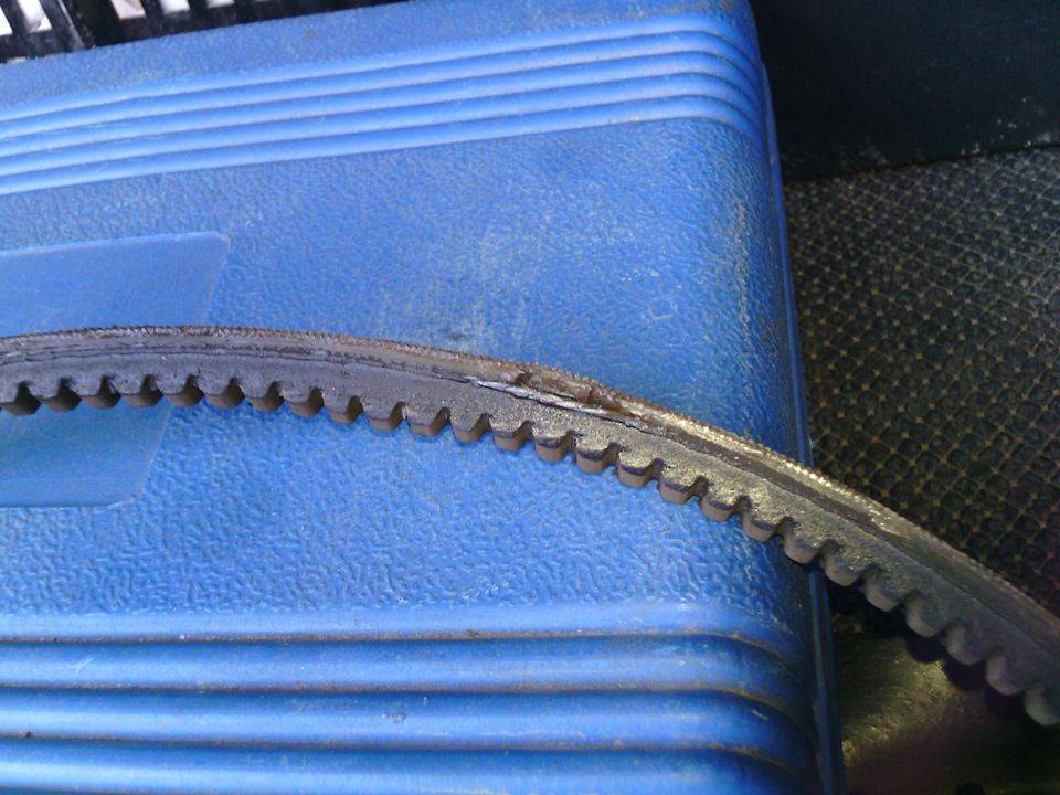 Генератор в строю! — Volkswagen Passat B3, 1,6 л, 1988 года | запчасти ...