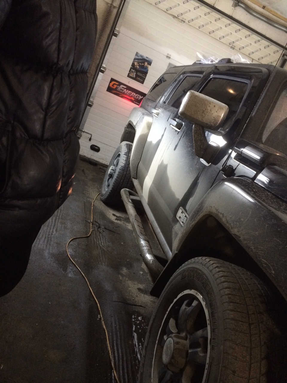 Так и просит меня хома -"помой меня" — Hummer H3, 3,7 л, 2008 года ...