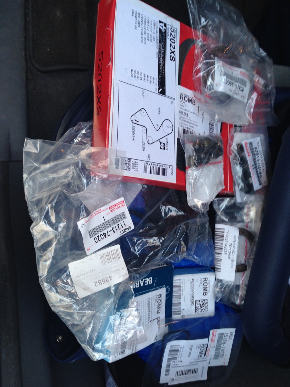 Замена ремня ГРМ и маслосъемных колпачков — Toyota Harrier (1G), 2,2 л ...