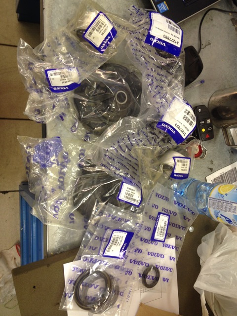 31360784 Подвеска, рычаг независимой подвески колеса Volvo | Запчасти ...