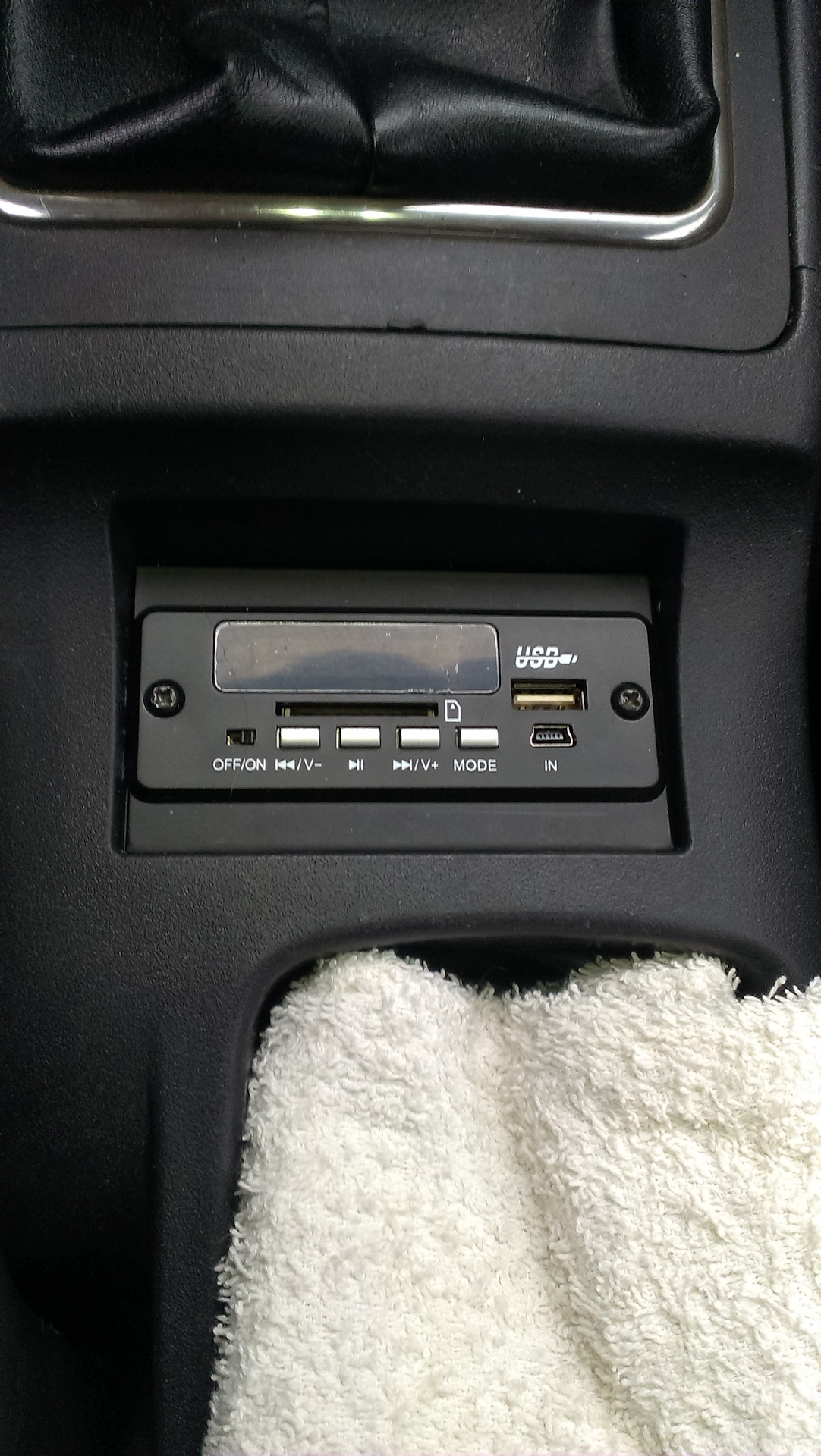 Инсталяция USB в лансер — Mitsubishi Lancer X, 2 л, 2007 года ...