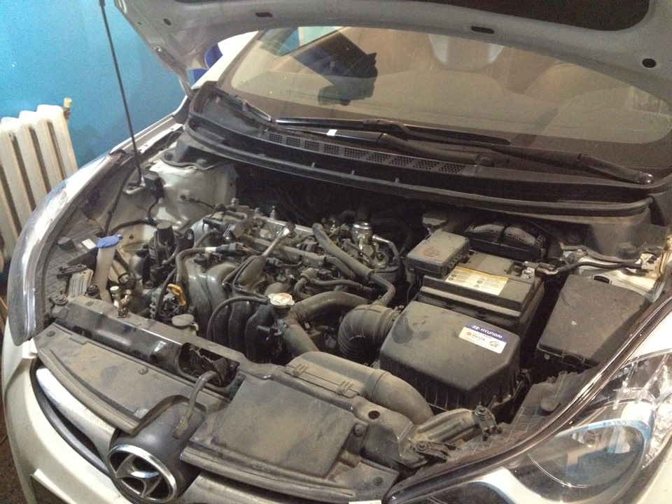 Проверка свечей — Hyundai Avante (5G), 1,6 л, 2012 года | визит на ...