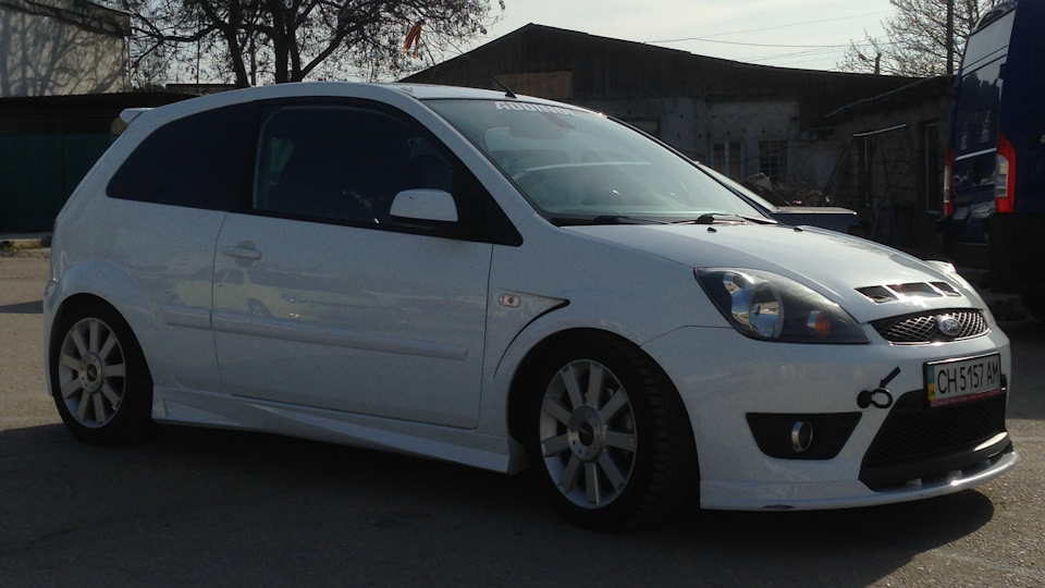 Небольшое видео — Ford Fiesta ST (Mk V), 2 л, 2007 года | видео | DRIVE2