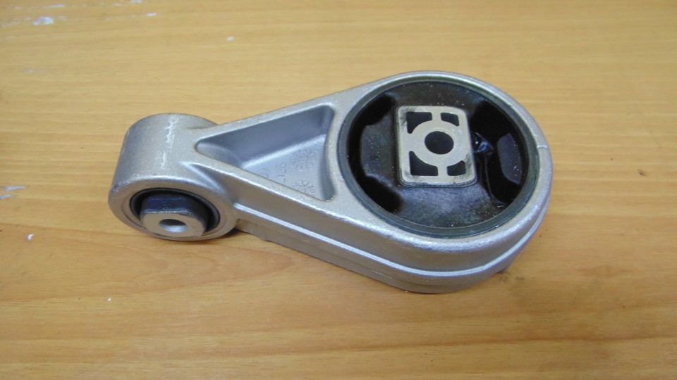 Приехали подушечки ) — Ford Focus Sedan I, 1,6 л, 2004 года | запчасти ...