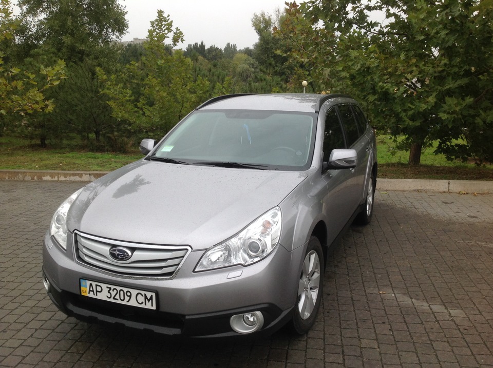 Осень — Subaru Outback (BR), 2,5 л, 2011 года | фотография | DRIVE2
