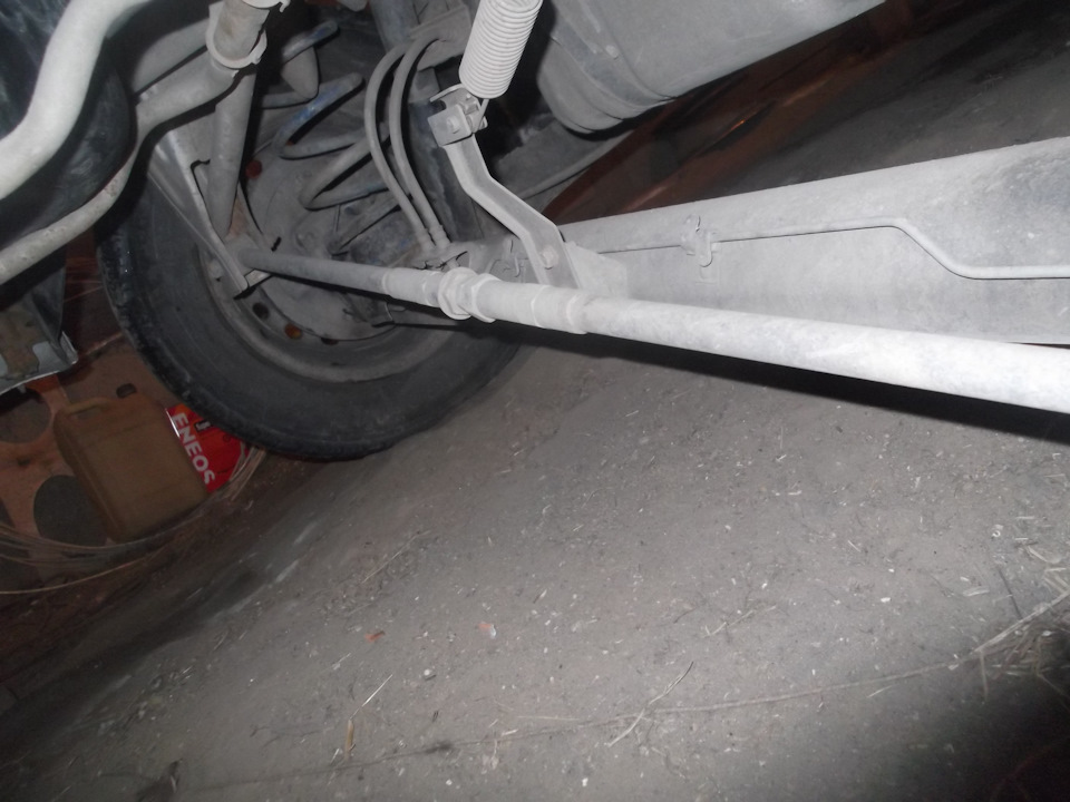 Занизел машину. — Nissan Expert (W11), 1,8 л, 2000 года | своими руками ...