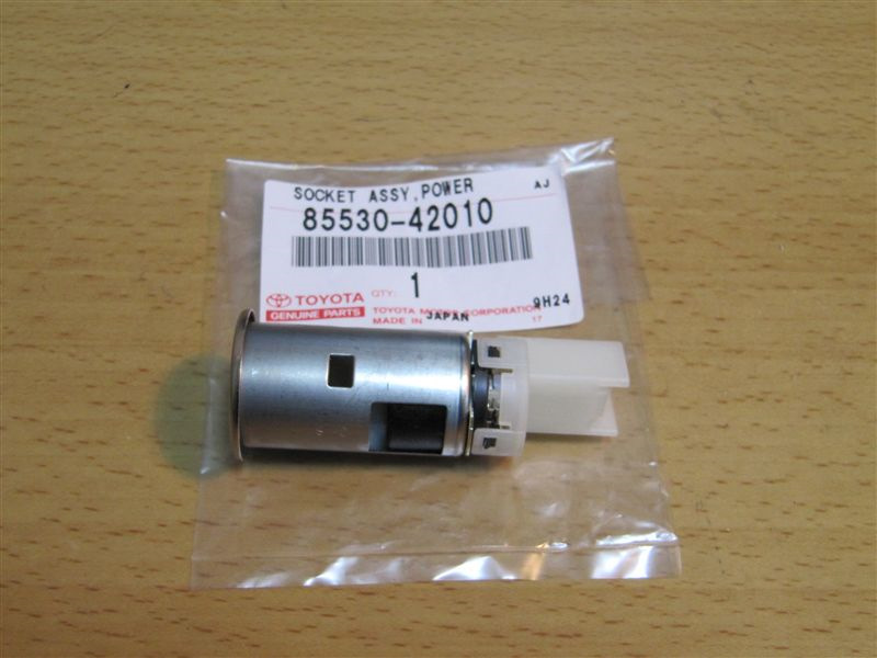 8553042010 Гнездо прикуривателя TOYOTA LEXUS | Запчасти на DRIVE2