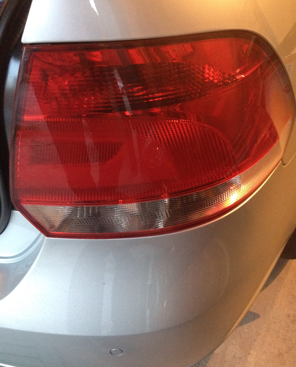 6RU945096E Фонарь задний правый для Volkswagen Polo VAG | Запчасти на ...