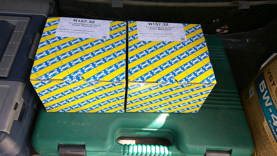 Замена ступичных подшипников — Skoda Fabia Mk2, 1,2 л, 2012 года ...