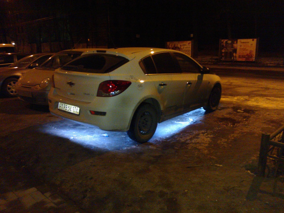 Подсветка днища — Chevrolet Cruze Hatchback, 1,8 л, 2012 года ...