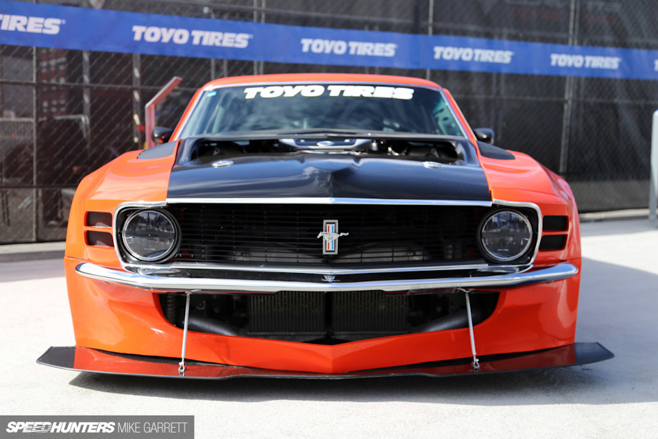 Ford Mustang Meets Nissan R35 GT-R — DRIVE2