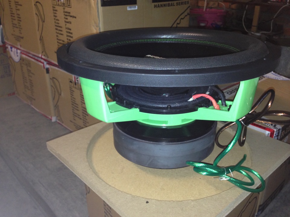 Сфоткали перед отправкой… Alphard Audio Extreme GR-15F — Ford Focus ...