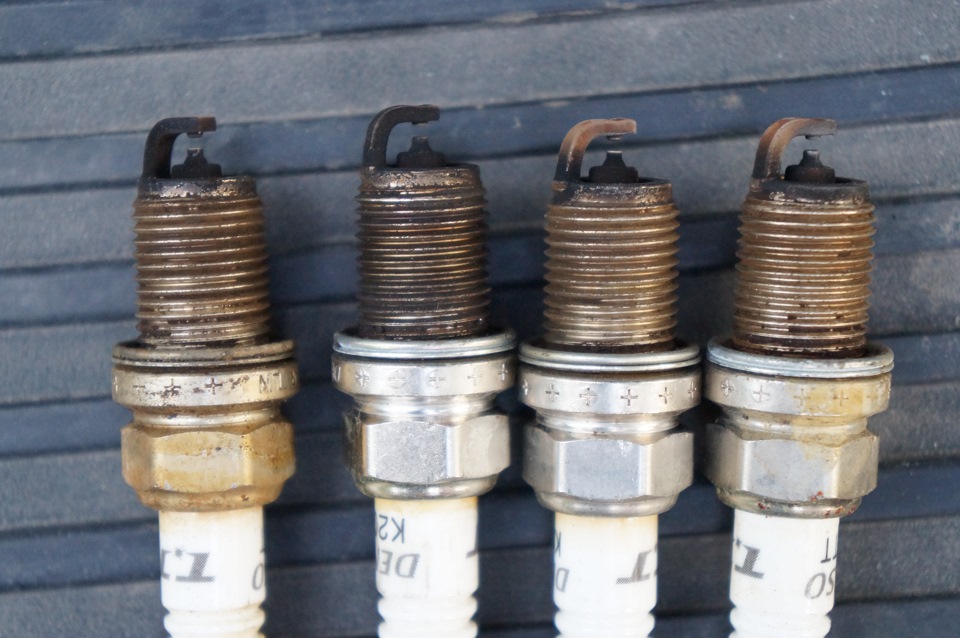 Свечки — Mazda Familia (BJ), 1,5 л, 2002 года | расходники | DRIVE2