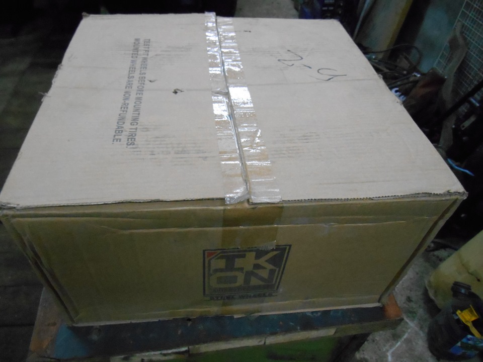 Купил Ikon Wheels R16 8x165.1 8j ET -22 — Ford Bronco (2G), 5,8 л, 1989 ...