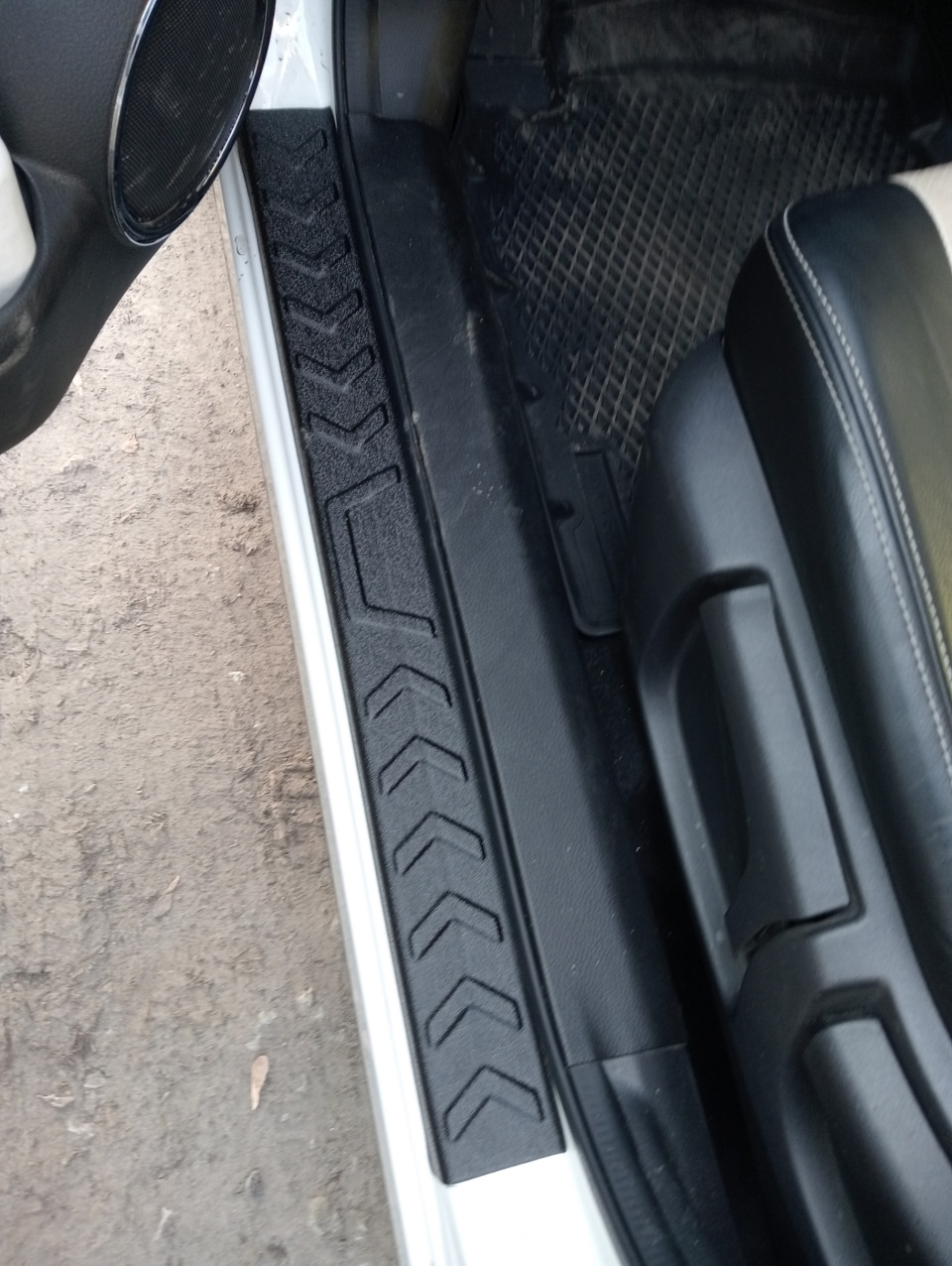 Накладки на пороги "Русская артель " — Nissan Qashqai (2G), 2 л, 2022 ...